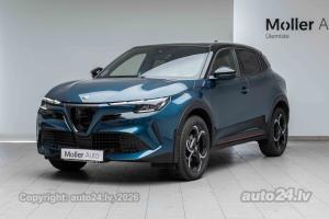 Альфа Ромео Джуниор 2025 в Таллин, объемом двигателя 1.20 л и пробегом 10 тыс. км за 29500 €, фото  на AUTOMOTO.COM.LV