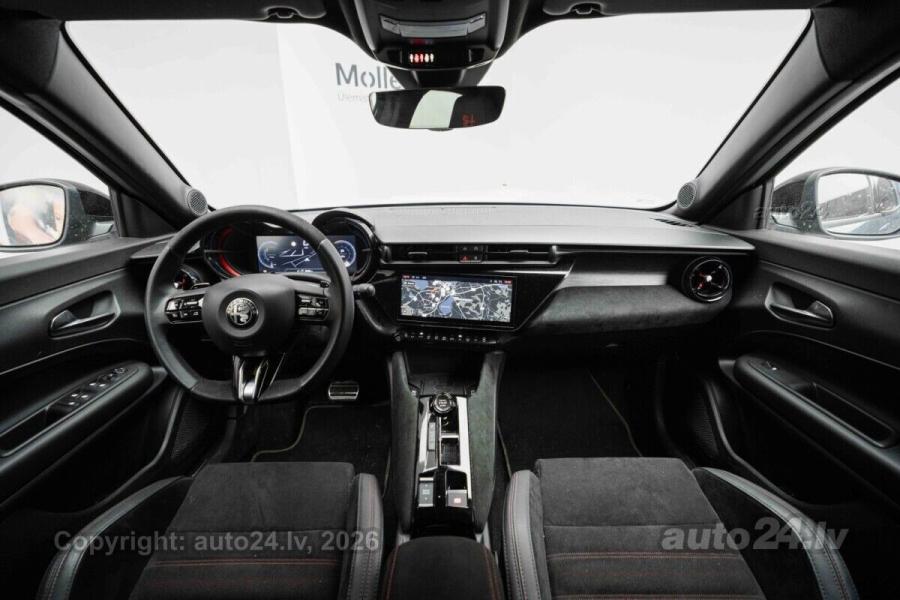 Альфа Ромео Джуниор 2025 в Таллин, объемом двигателя 1.20 л и пробегом 10 тыс. км за 29500 €, фото 17 на AUTOMOTO.COM.LV