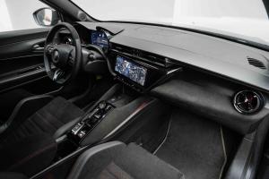 Alfa Romeo Junior 2025 Peetri, ar dzinēja tilpumu 1.20 L un nobraukumu 10 tūkst. km par 29500 €, foto 15 vietnē AUTOMOTO.COM.LV
