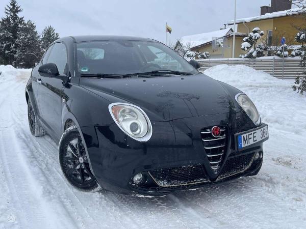 Black Alfa Romeo Mito 2010 in Vilnius, with an engine capacity of 1.40 L and mileage of 180 thousand km for 4600 €, photo 6 on AUTOMOTO.COM.LV