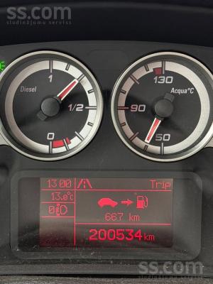 Black Alfa Romeo Mito 2009 in Riga, with an engine capacity of 1.60 L and mileage of 201 thousand km for 2650 €, photo 11 on AUTOMOTO.COM.LV