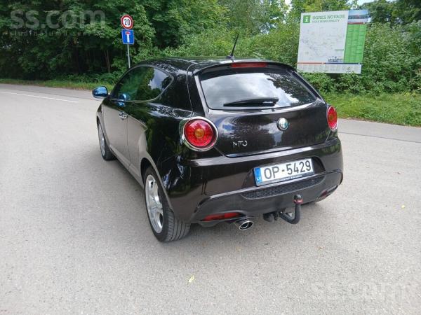 Black Alfa Romeo Mito 2012 in Ogre, with an engine capacity of 1.30 L and mileage of 206 thousand km for 3200 €, photo 4 on AUTOMOTO.COM.LV