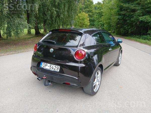 Black Alfa Romeo Mito 2012 in Ogre, with an engine capacity of 1.30 L and mileage of 206 thousand km for 3200 €, photo 6 on AUTOMOTO.COM.LV