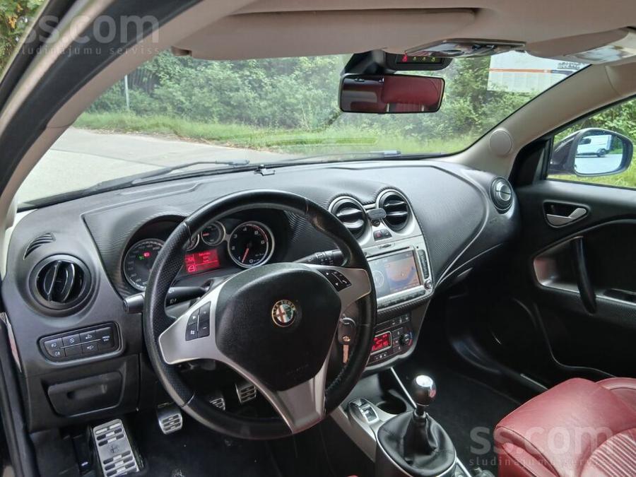 Melns Alfa Romeo Mito 2012 Ogre, ar dzinēja tilpumu 1.30 L un nobraukumu 206 tūkst. km par 3200 €, foto 14 vietnē AUTOMOTO.COM.LV