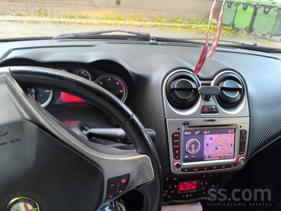 Melns Alfa Romeo Mito 2012 Rīga, ar dzinēja tilpumu 1.30 L un nobraukumu 206 tūkst. km par 3300 €, foto 6 vietnē AUTOMOTO.COM.LV