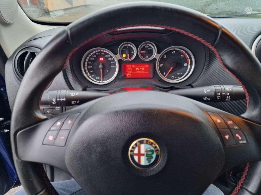 Blue Alfa Romeo Mito 2012 in Ukmerge, with an engine capacity of 1.30 L and mileage of 247 thousand km for 2950 €, photo 6 on AUTOMOTO.COM.LV