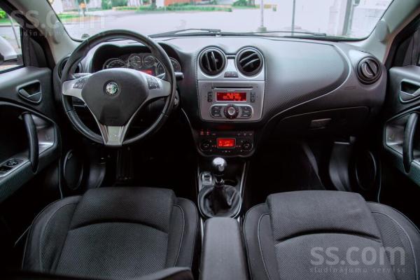 Pelēks Alfa Romeo Mito 2009 Valmiera, ar dzinēja tilpumu 1.40 L un nobraukumu 0 tūkst. km par 5590 €, foto 5 vietnē AUTOMOTO.COM.LV
