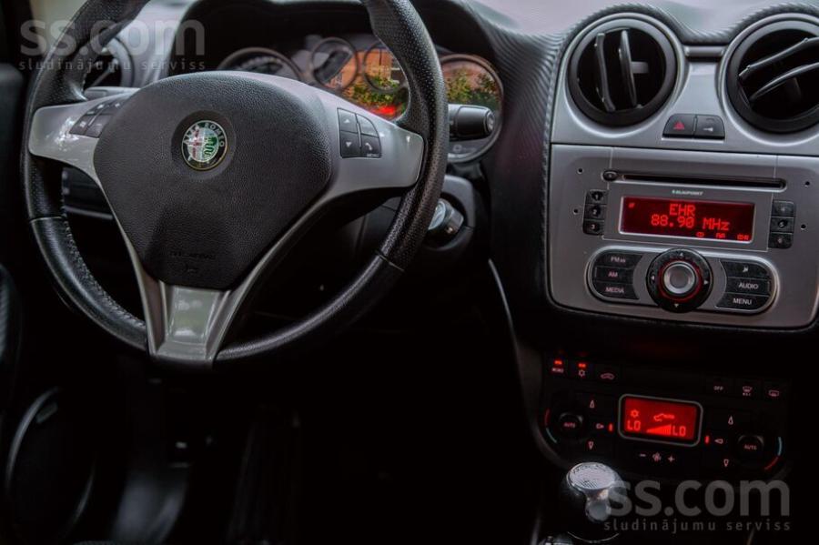 Grey Alfa Romeo Mito 2009 in Valmiera, with an engine capacity of 1.40 L and mileage of 0 thousand km for 5590 €, photo 10 on AUTOMOTO.COM.LV