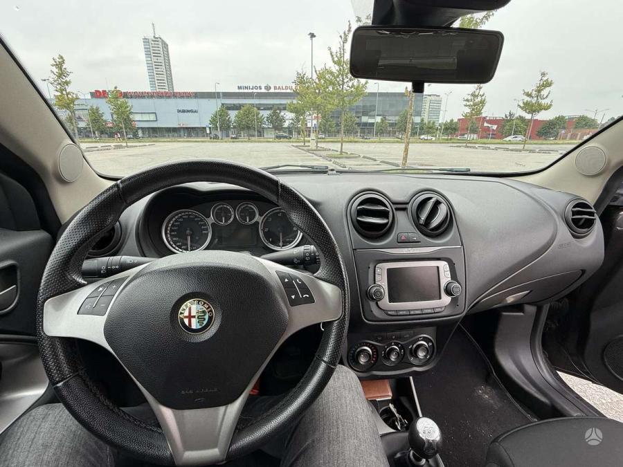 Grey Alfa Romeo Mito 2015 in Klaipeda, with an engine capacity of 1.25 L and mileage of 112 thousand km for 1999 €, photo 11 on AUTOMOTO.COM.LV