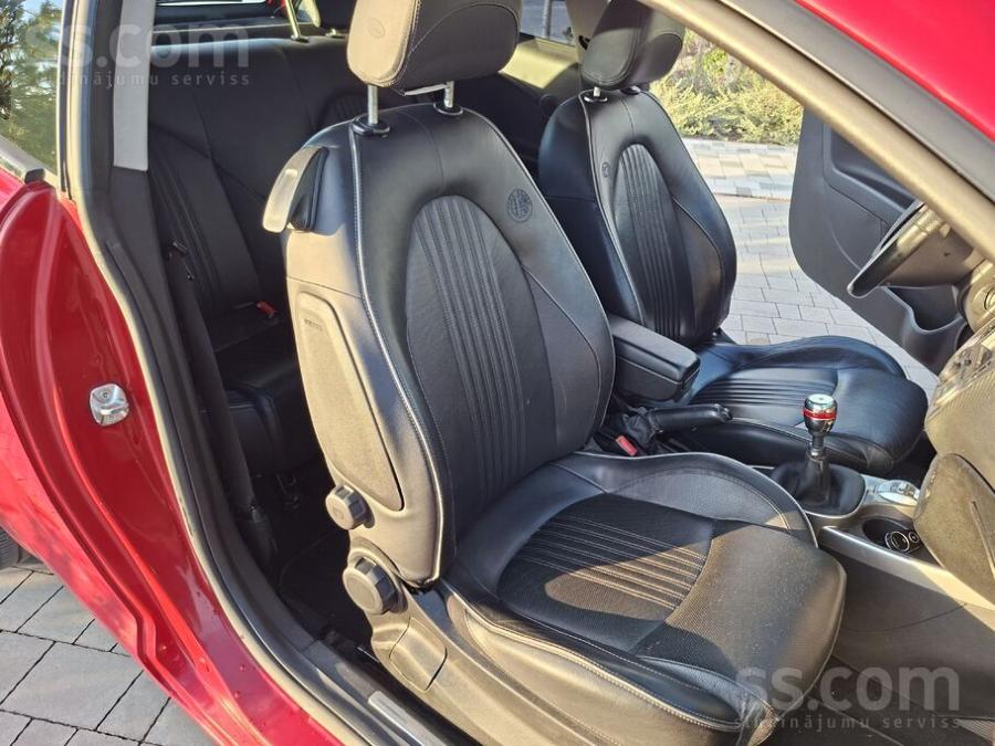 Sarkans Alfa Romeo Mito 2009 Rīga, ar dzinēja tilpumu 1.60 L un nobraukumu 192 tūkst. km par 3000 €, foto 11 vietnē AUTOMOTO.COM.LV