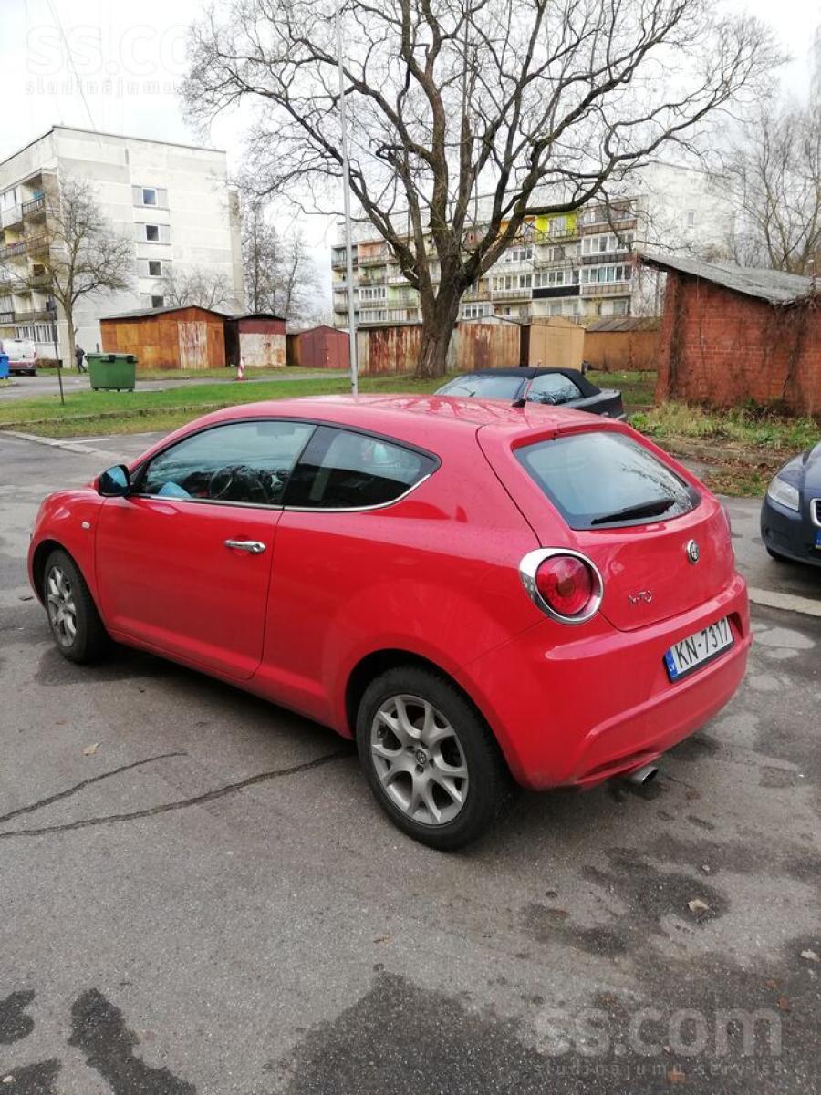 Red Alfa Romeo Mito 2010 in Riga, with an engine capacity of 1.60 L and mileage of 150 thousand km for 1000 €, photo 1 on AUTOMOTO.COM.LV