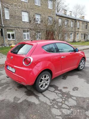 Red Alfa Romeo Mito 2010 in Riga, with an engine capacity of 1.60 L and mileage of 150 thousand km for 1000 €, photo 3 on AUTOMOTO.COM.LV
