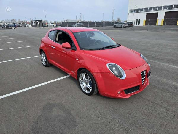 Red Alfa Romeo Mito 2008 in Marijampole, with an engine capacity of 1.37 L and mileage of 220 thousand km for 1900 €, photo 3 on AUTOMOTO.COM.LV