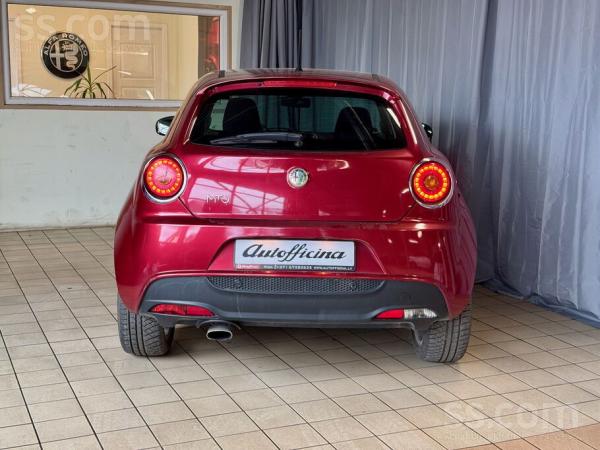 Red Alfa Romeo Mito 2011 in Ogre, with an engine capacity of 1.30 L and mileage of 205 thousand km for 3500 €, photo 4 on AUTOMOTO.COM.LV