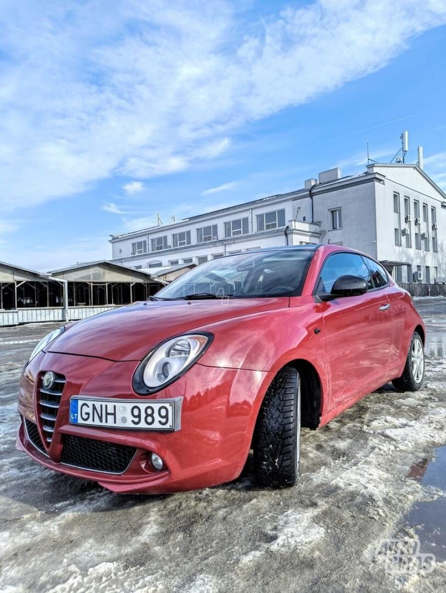 Red Alfa Romeo Mito 2011 in Kaunas, with an engine capacity of 1.40 L and mileage of 194 thousand km for 1500 €, photo 2 on AUTOMOTO.COM.LV