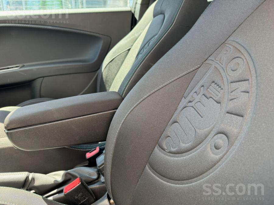 Sarkans Alfa Romeo Mito 2015 Rīga, ar dzinēja tilpumu 1.40 L un nobraukumu 135 tūkst. km par 8900 €, foto 12 vietnē AUTOMOTO.COM.LV