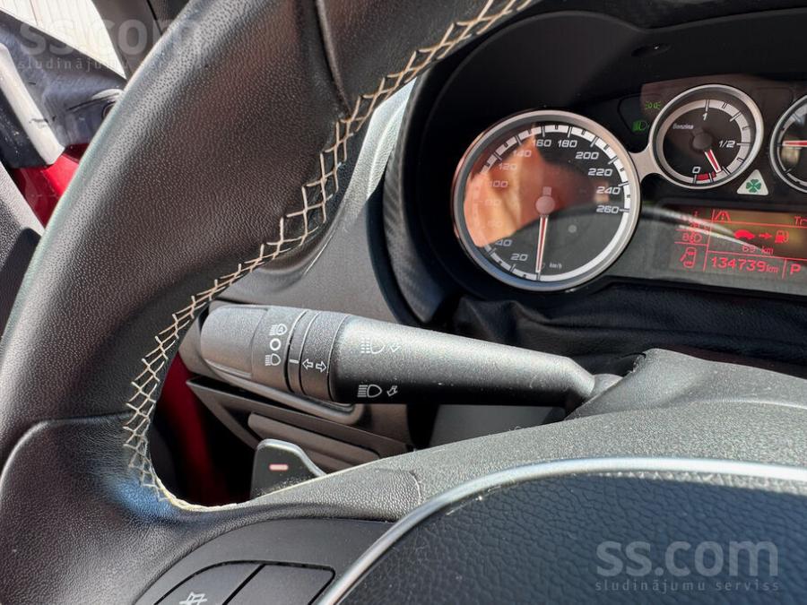 Sarkans Alfa Romeo Mito 2015 Rīga, ar dzinēja tilpumu 1.40 L un nobraukumu 135 tūkst. km par 8900 €, foto 24 vietnē AUTOMOTO.COM.LV