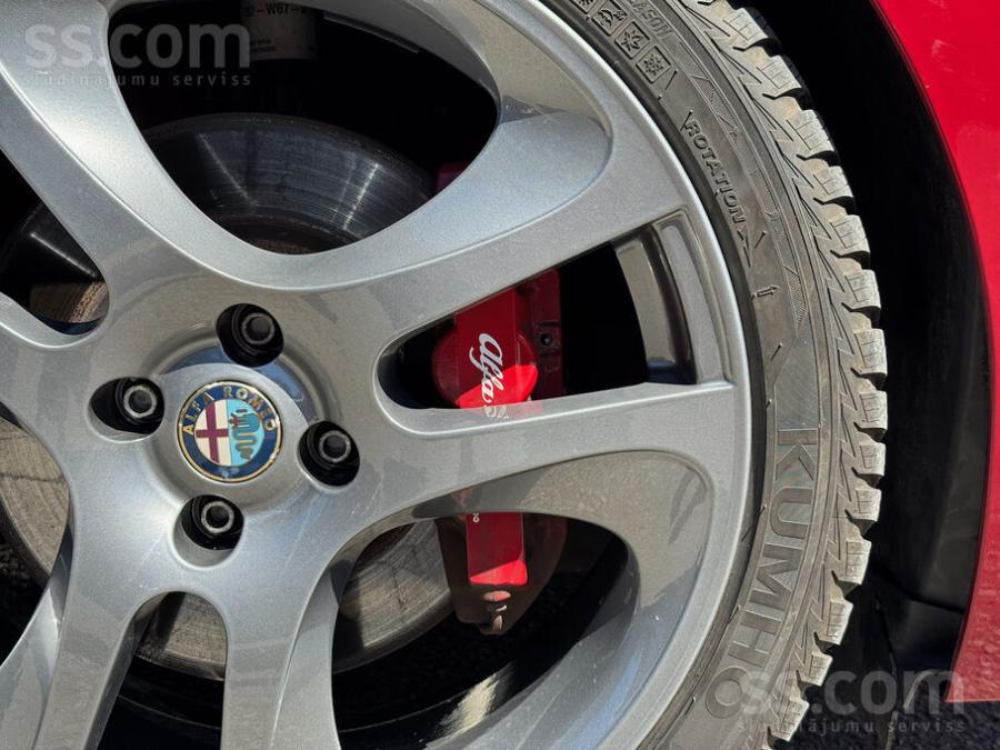 Sarkans Alfa Romeo Mito 2015 Rīga, ar dzinēja tilpumu 1.40 L un nobraukumu 135 tūkst. km par 8900 €, foto 28 vietnē AUTOMOTO.COM.LV