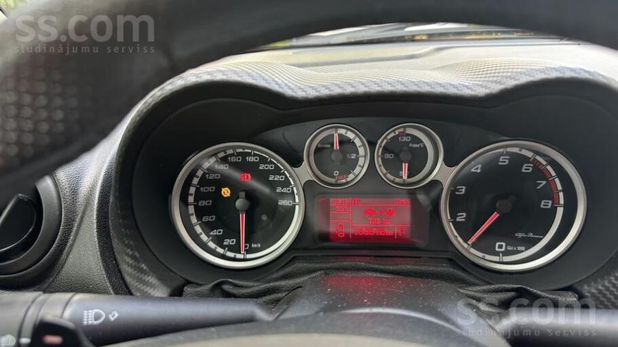 Sarkans Alfa Romeo Mito 2015 Jūrmala, ar dzinēja tilpumu 1.40 L un nobraukumu 184 tūkst. km par 7490 €, foto 10 vietnē AUTOMOTO.COM.LV