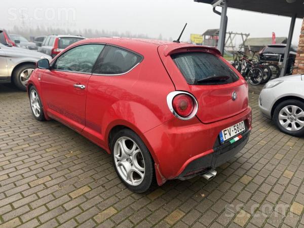 Red Alfa Romeo Mito 2008 in Talsi, with an engine capacity of 1.40 L and mileage of 203 thousand km for 3700 €, photo 2 on AUTOMOTO.COM.LV
