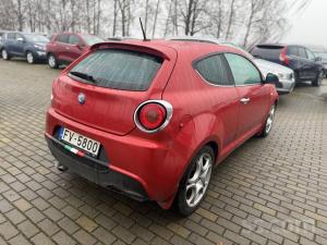 Sarkans Alfa Romeo Mito 2008 Talsi, ar dzinēja tilpumu 1.40 L un nobraukumu 203 tūkst. km par 3700 €, foto 4 vietnē AUTOMOTO.COM.LV
