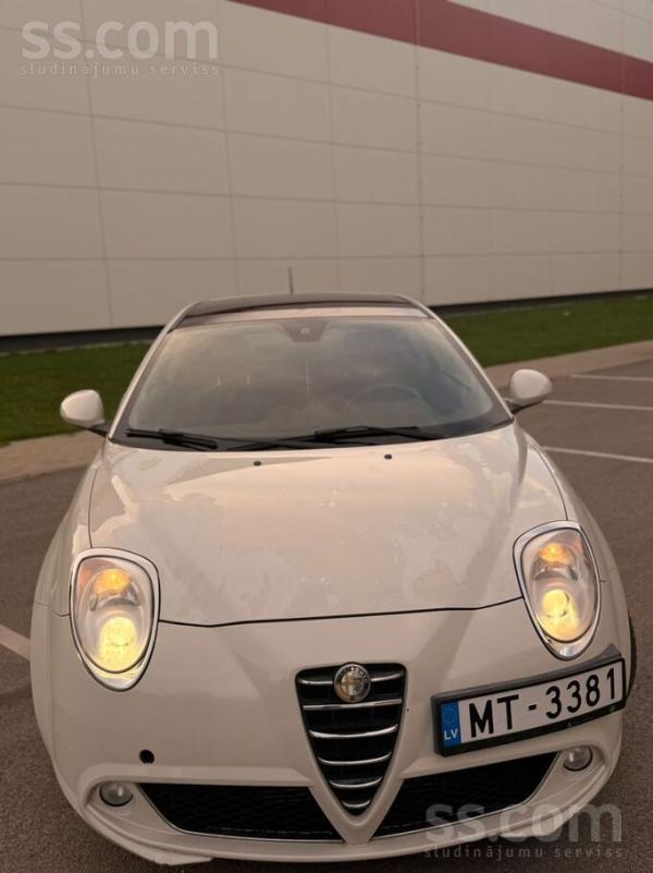 Alfa Romeo Mito 2011 in Bauska on AUTOMOTO.COM.LV White Alfa Romeo Mito 2011 in Bauska, with an engine capacity of 1.30 L and mileage of 298 thousand km for 1900 €, photo 4 on AUTOMOTO.COM.LV