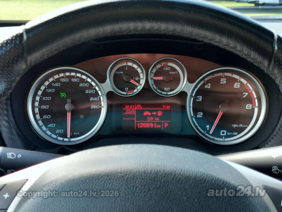 Balts Alfa Romeo Mito 2013 Tallina, ar dzinēja tilpumu 1.40 L un nobraukumu 126 tūkst. km par 5490 €, foto 23 vietnē AUTOMOTO.COM.LV