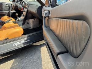Black Alfa Romeo Spider 1999 in Riga, with an engine capacity of 3.00 L and mileage of 135 thousand km for 11900 €, photo 18 on AUTOMOTO.COM.LV