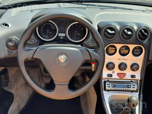 Black Alfa Romeo Spider 1999 in Riga, with an engine capacity of 3.00 L and mileage of 135 thousand km for 11900 €, photo 24 on AUTOMOTO.COM.LV