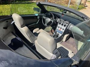 Black Alfa Romeo Spider 2001 in Vilnius, with an engine capacity of 2.00 L and mileage of 147 thousand km for 3999 €, photo 18 on AUTOMOTO.COM.LV