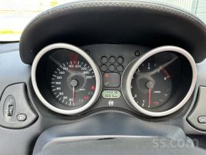 Pelēks Alfa Romeo Spider 2000 Rīga, ar dzinēja tilpumu 1.80 L un nobraukumu 135 tūkst. km par 5200 €, foto 14 vietnē AUTOMOTO.COM.LV