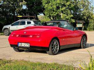 Sarkans Alfa Romeo Spider 1996 Rīga, ar dzinēja tilpumu 3.00 L un nobraukumu 228 tūkst. km par 10499 €, foto 7 vietnē AUTOMOTO.COM.LV