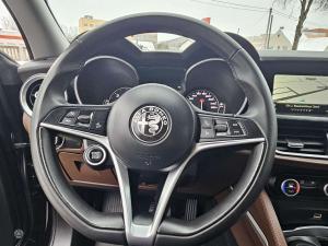 Melns Alfa Romeo Stelvio 2018 Šauļi, ar dzinēja tilpumu 2.14 L un nobraukumu 238 tūkst. km par 15950 €, foto 24 vietnē AUTOMOTO.COM.LV