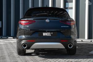 Melns Alfa Romeo Stelvio 2018 Viļņa, ar dzinēja tilpumu 2.10 L un nobraukumu 199 tūkst. km par 16000 €, foto 4 vietnē AUTOMOTO.COM.LV