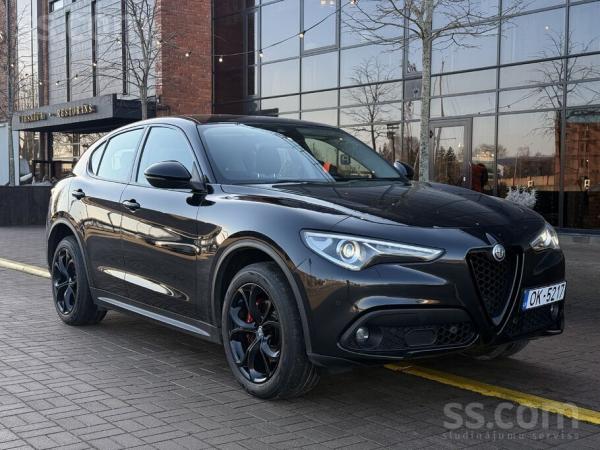 Black Alfa Romeo Stelvio 2018 in Liepaja, with an engine capacity of 2.20 L and mileage of 184 thousand km for 18900 €, photo 1 on AUTOMOTO.COM.LV