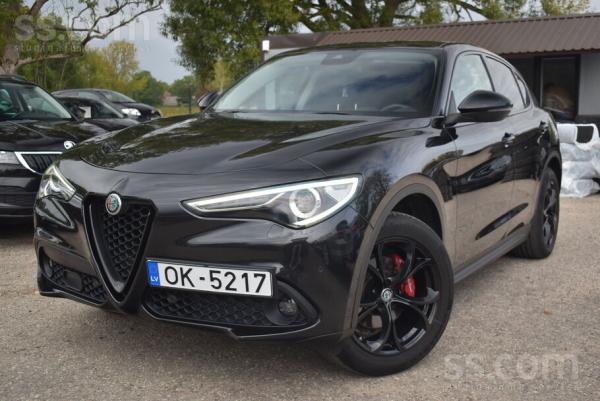 Melns Alfa Romeo Stelvio 2018 Kuldīga, ar dzinēja tilpumu 2.10 L un nobraukumu 194 tūkst. km par 17770 €, foto  vietnē AUTOMOTO.COM.LV