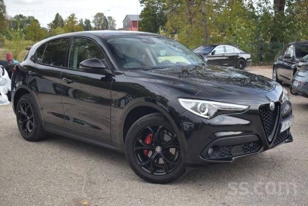 Melns Alfa Romeo Stelvio 2018 Kuldīga, ar dzinēja tilpumu 2.10 L un nobraukumu 194 tūkst. km par 17770 €, foto 5 vietnē AUTOMOTO.COM.LV