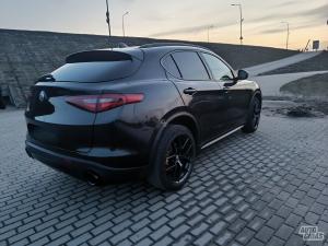 Melns Alfa Romeo Stelvio 2019 Kauņa, ar dzinēja tilpumu 2.00 L un nobraukumu 103 tūkst. km par 22900 €, foto 12 vietnē AUTOMOTO.COM.LV