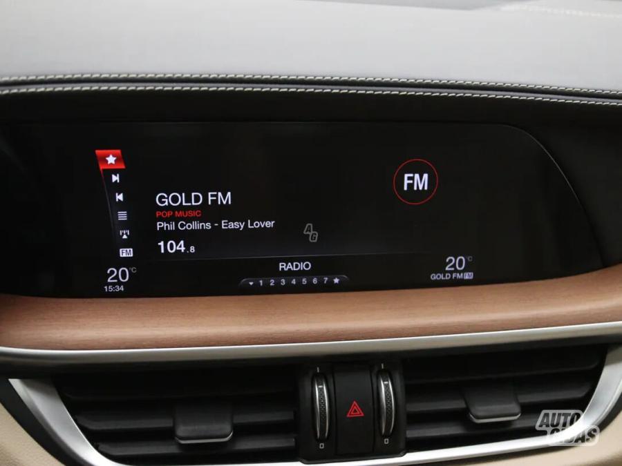 Black Alfa Romeo Stelvio 2019 in Vilnius, with an engine capacity of 2.20 L and mileage of 132 thousand km for 20999 €, photo 23 on AUTOMOTO.COM.LV