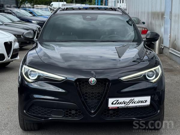 Black Alfa Romeo Stelvio 2019 in Riga, with an engine capacity of 2.00 L and mileage of 173 thousand km for 22900 €, photo 2 on AUTOMOTO.COM.LV