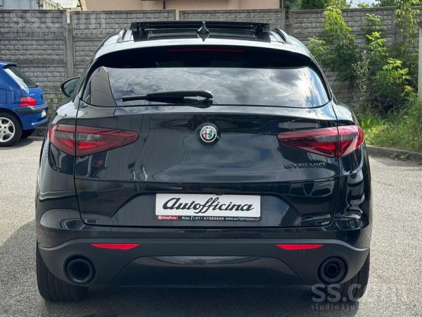 Black Alfa Romeo Stelvio 2019 in Riga, with an engine capacity of 2.00 L and mileage of 173 thousand km for 22900 €, photo 6 on AUTOMOTO.COM.LV