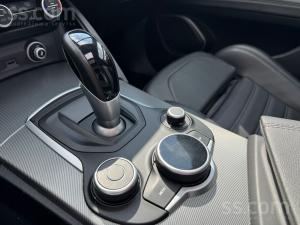 Black Alfa Romeo Stelvio 2019 in Riga, with an engine capacity of 2.00 L and mileage of 173 thousand km for 22900 €, photo 23 on AUTOMOTO.COM.LV