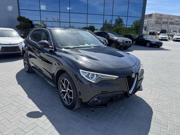 Black Alfa Romeo Stelvio 2020 in Telschi, with an engine capacity of 2.14 L and mileage of 231 thousand km for 12999 €, photo 8 on AUTOMOTO.COM.LV