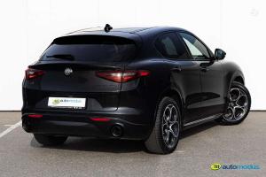 Black Alfa Romeo Stelvio 2021 in Vilnius, with an engine capacity of 2.00 L and mileage of 124 thousand km for 29900 €, photo 2 on AUTOMOTO.COM.LV