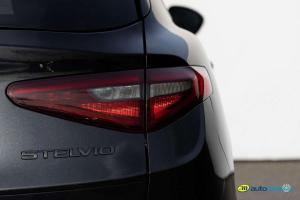 Black Alfa Romeo Stelvio 2021 in Vilnius, with an engine capacity of 2.00 L and mileage of 124 thousand km for 29900 €, photo 27 on AUTOMOTO.COM.LV