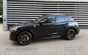Black Alfa Romeo Stelvio 2021 in Riga, with an engine capacity of 2.89 L and mileage of 81 thousand km for 43900 €, photo 3 on AUTOMOTO.COM.LV