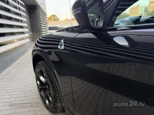 Black Alfa Romeo Stelvio 2021 in Riga, with an engine capacity of 2.89 L and mileage of 81 thousand km for 43900 €, photo 12 on AUTOMOTO.COM.LV
