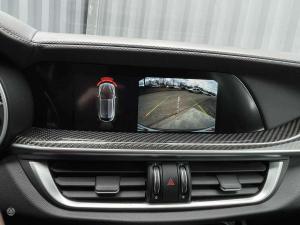 Melns Alfa Romeo Stelvio 2023 Viļņa, ar dzinēja tilpumu 2.89 L un nobraukumu 93 tūkst. km par 43500 €, foto 20 vietnē AUTOMOTO.COM.LV