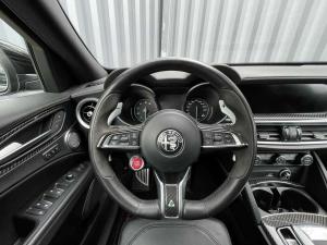 Melns Alfa Romeo Stelvio 2023 Viļņa, ar dzinēja tilpumu 2.89 L un nobraukumu 93 tūkst. km par 43500 €, foto 11 vietnē AUTOMOTO.COM.LV