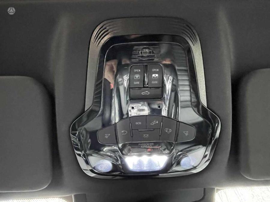 Melns Alfa Romeo Stelvio 2023 Viļņa, ar dzinēja tilpumu 2.89 L un nobraukumu 93 tūkst. km par 43500 €, foto 22 vietnē AUTOMOTO.COM.LV